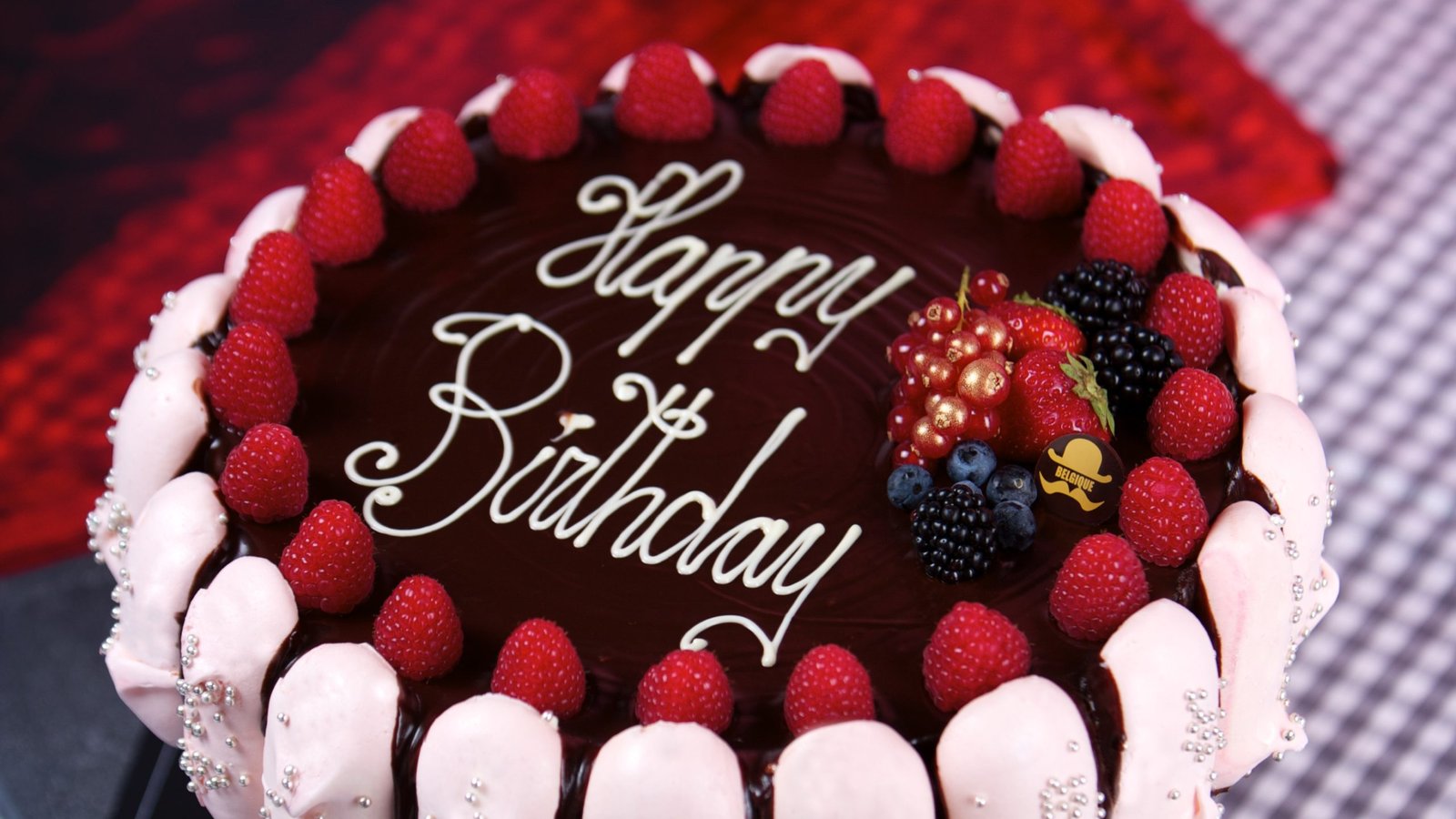 Beautiful Birthday Cakes in Churchgate – Delivered